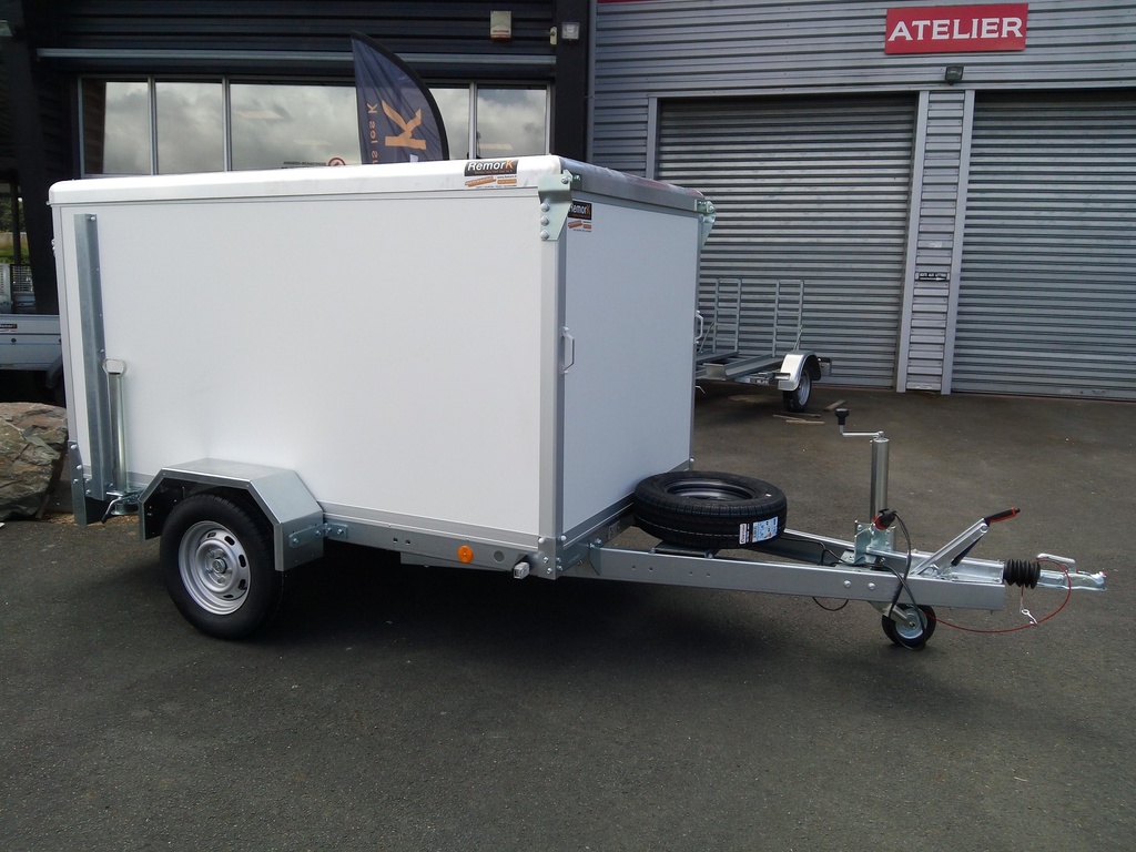Remorque Fourgon Bois - 237 x 147 x 144 - 750 Kg - Freinée - Hayon ...